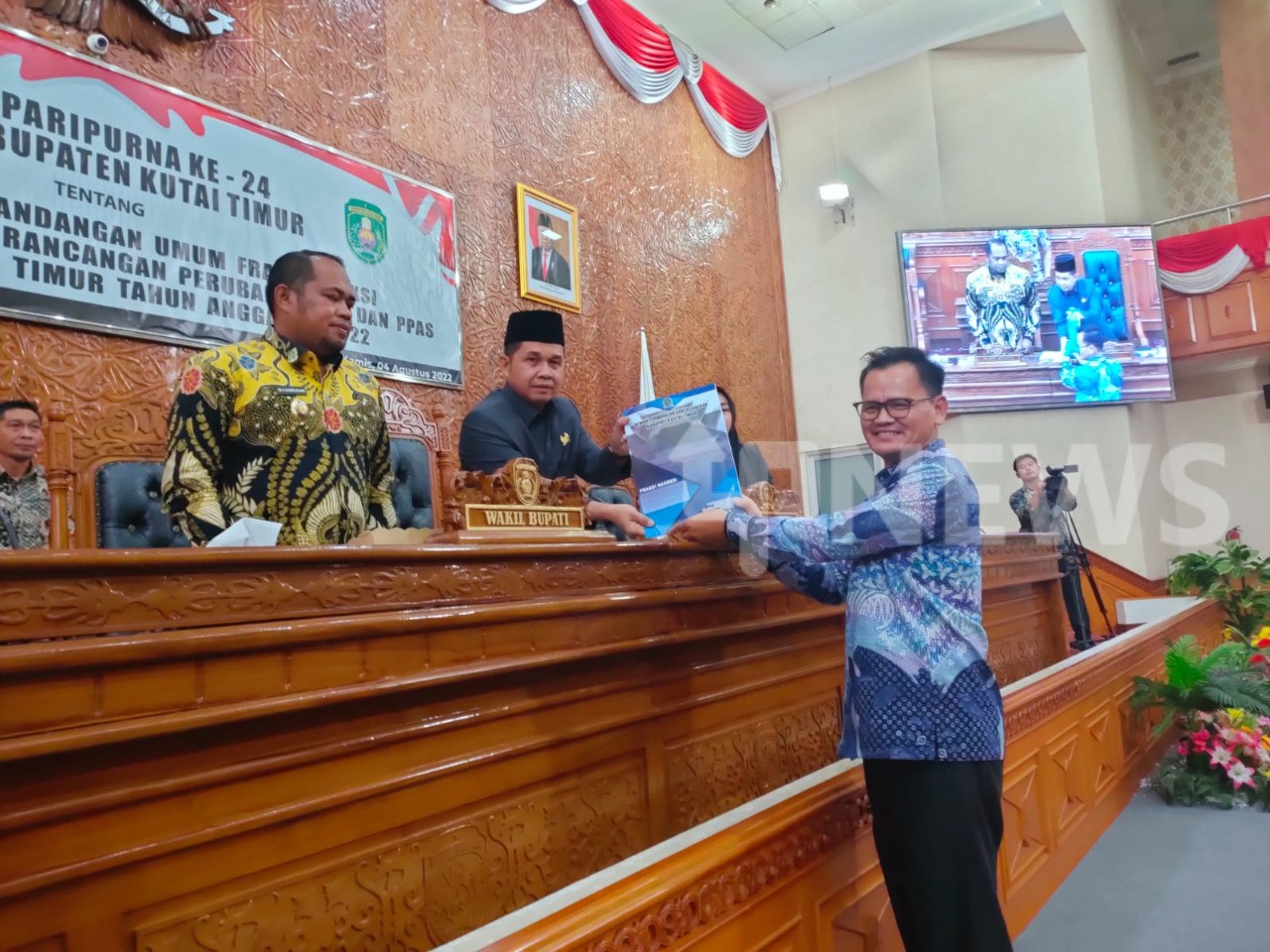 Pandangan Fraksi NasDem dan AKB Pada Paripurna ke 24 - Upnews.id Pandangan Fraksi NasDem dan AKB Pada Paripurna ke 24 - Upnews.id