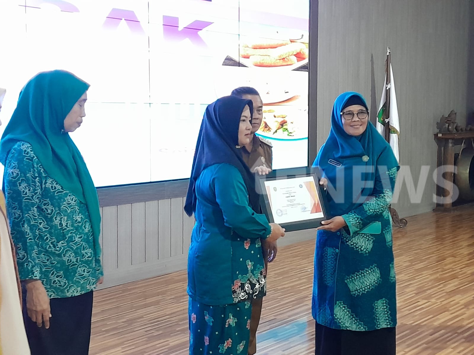 Lomba Masak Ikan, Kecamatan Muara Wahau Raih Juara Umum - Upnews.id Lomba Masak Ikan, Kecamatan Muara Wahau Raih Juara Umum - Upnews.id